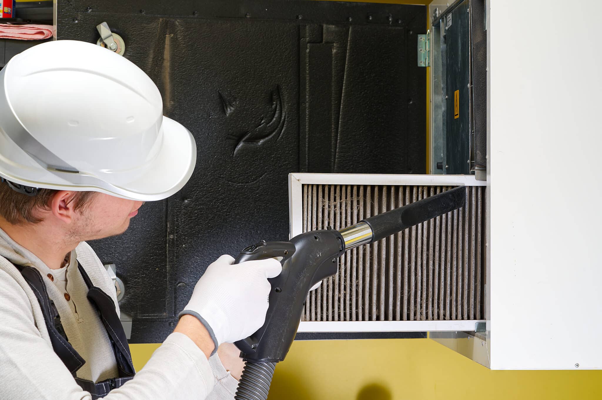 HVAC SYSTEM CLEANING: Keep Your Commercial System Running Longer and ...